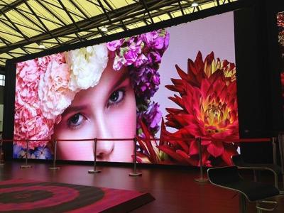 Cina Parete trasparente portatile della sfilata di moda HUB75 P10 LED video in vendita