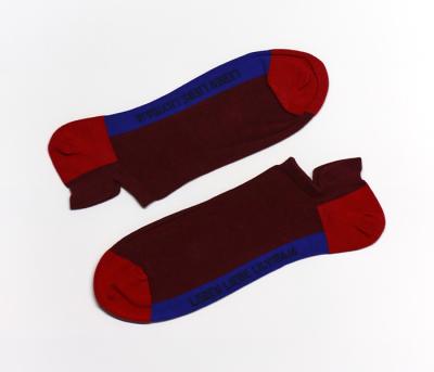China O tornozelo respirável poroso dos esportes golpeia a prova absorvente suada do odor dos homens à venda