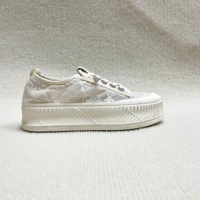Cina Calzature da donna casual con superficie traspirante e pizzo in vendita