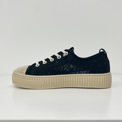 China Mujeres confortan zapatillas deportivas negras transpirables con espadrillas superiores de malla en venta