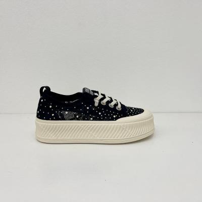 China Mujeres zapatillas deportivas transpirables espadrillas de malla interior y exterior de alta parte superior encaje en venta