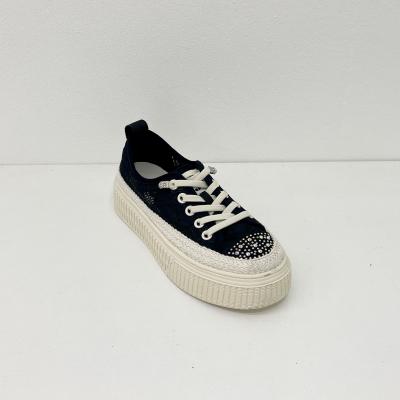 China Mujeres zapatillas deportivas con la parte superior baja y perlas en la vida simple en venta