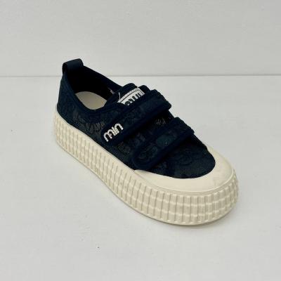 Cina Espadrilles Piattaforma Canvas Allenatori Donne ODM Canvas nero Scarpe da ginnastica Donne in vendita