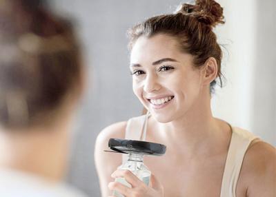 Cina Dispositivo elettrico portatile di filo per i denti di Mini Water Flosser Cordless Rechargeable in vendita