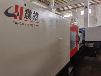 Cina L'attrezzatura di plastica dello stampaggio ad iniezione della pompa a portata variabile ha usato 150 Ton Injection Molding Machine in vendita