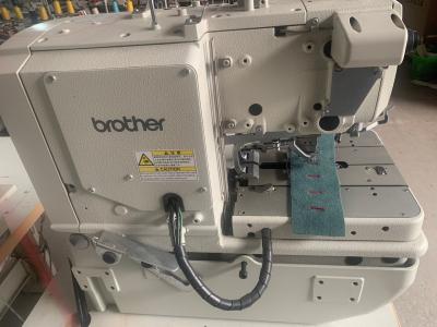 Cina Fratello automatizzato di seconda mano Eyelet Buttonhole Machine della macchina per cucire dell'azionamento diretto in vendita