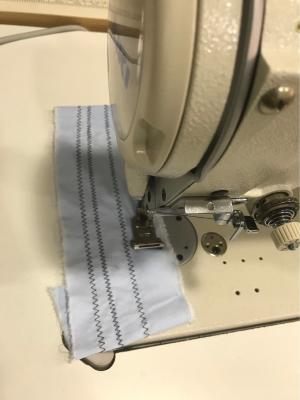 Cina Volume ad alta velocità di seconda mano 0.25CBM della macchina per cucire di zigzag 250W di JUKI in vendita