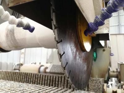 Китай Автомат для резки 50mm до 1500mm балясины CNC 2 PCS столбца продается