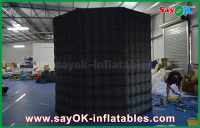 Chine la cabine gonflable de photo de noir de taille de 2m étaye Shell avec le tissu d'Oxford de huit angles à vendre