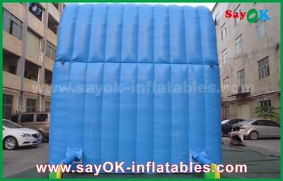 China Buitenopblaasbare glijbaan Grote anti-UV 0,55 PVC-doek natte droge opblaasbare uitschuiver glijbaan Te koop