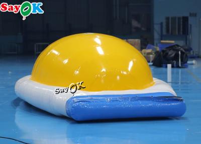 중국 노란 백색 0.9mm PVC 팽창식 물 장난감 장애물 코스 점프 튀는 침대 판매용