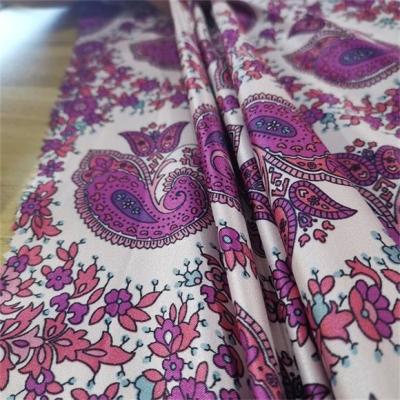Cina il raso chiffon dell'elastam del tessuto del poliestere 95gsm ha stampato 50dx75d+40d in vendita