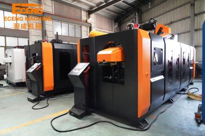 Cina Bottiglia automatica piena dell'ANIMALE DOMESTICO della macchina dello stampaggio mediante soffiatura della maniglia per 2500ml in vendita