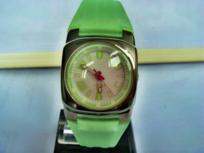 Cina orologio analogico per i ragazzi, cassa dei bambini di resistenza all'acqua di 100M dell'ABS in vendita