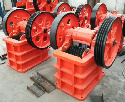 Stone Rock Mini Portable Diesel Engine Jaw Crusher Capacity 1-500t/h Discharge