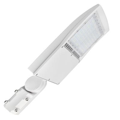 Cina Il parcheggio bianco di colore LED accende 150W con l'installatore Mount 5000K di slittamento lo stesso trasporto del giorno in vendita