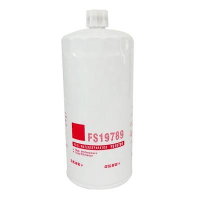 中国 燃料フィルター CC-5183X FS36210 5289992 612630080203 60100002149 FS19789 トラックモデル 販売のため