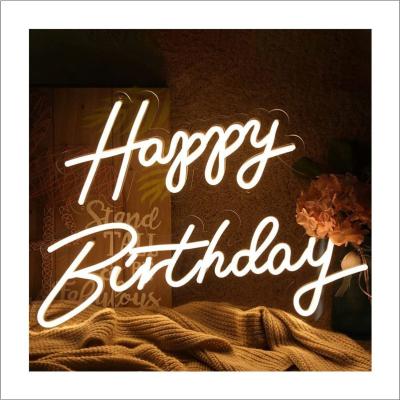 Cina La lettera al neon fissata al muro firma l'acrilico leggero d'altezza di trasmissione di buon compleanno in vendita