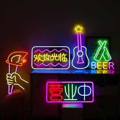 Cina La lettera al neon decorativa 220V firma 50000 ore che lavorano la vita in vendita