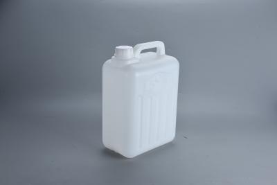 China 5L extrusão sopro moldado de plástico Jerry Can Cor branca e espessura da parede de 2 mm para durabilidade à venda