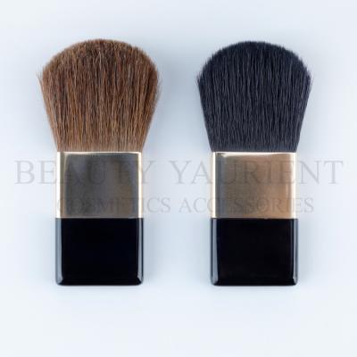 Cina Spazzola compatta capa lanuginosa leggera di trucco per il logo dell'OEM di Bronzer in vendita