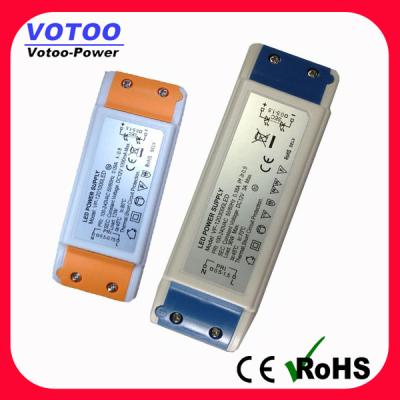 Cina driver costante di tensione LED del trasformatore di 12V 2.75A 33W per il LED Downlight in vendita