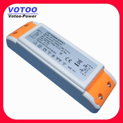 Cina Driver costante a una uscita di tensione 24W LED di 24v 1.25a per la plafoniera del LED in vendita