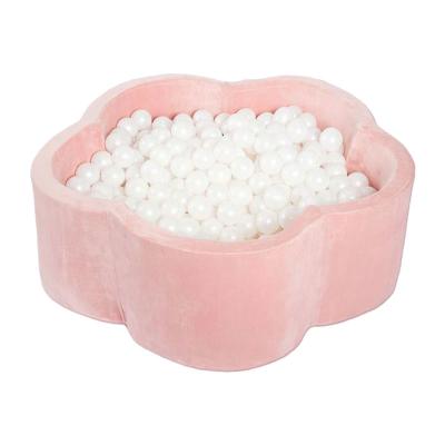 Cina Flower Shaped Toddlers Foam Ball Pits With Soft Washable Cover in vendita