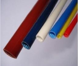 Κίνα SGS το ντυμένο σιλικόνη φίμπεργκλας Sleeving 7000V αντιστέκεται την τάση προς πώληση