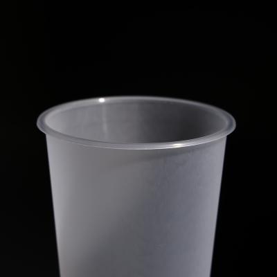 中国 パーソナライズ可能な600ml 透明なプラスチック 使い捨てカップ 丸いPPボバ茶カップ 販売のため