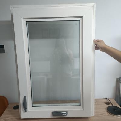 China Ventana giratoria con doble acristalamiento con manivela de mano UPVC ventana exterior manivelada con pantalla de vidrio en venta