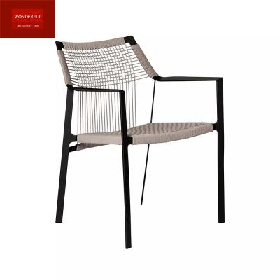 Chine Chaises de salle à manger nordiques simples en extérieur imperméables à l'eau avec mousse à séchage rapide et design moderne à vendre