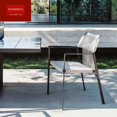 Chine Chaises de salle à manger nordiques simples en extérieur imperméables à l'eau avec mousse à séchage rapide et design moderne à vendre
