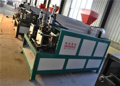 Cina Bottiglia di plastica automatica piena che fa macchina per i recipienti di plastica modellati colpo in vendita