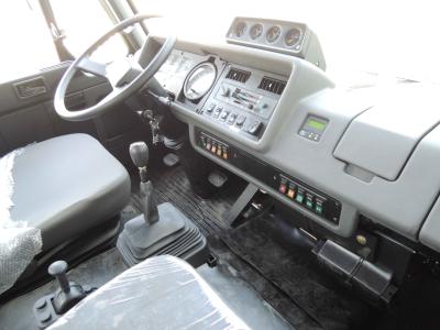Κίνα Πουλήστε Sinotruck 3 άξονα πετρελαϊκό δεξαμενόπλοιο ημιαφορεία με χειροκίνητη μετάδοση και διπλή καμπίνα προς πώληση