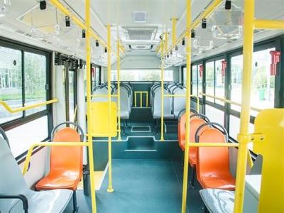 Κίνα Προσαρμόσιμο 21-50 λεωφορείο Ηλεκτρικό 4x4 λεωφορείο με 5700mm τροχοπέδη και καθίσματα προς πώληση