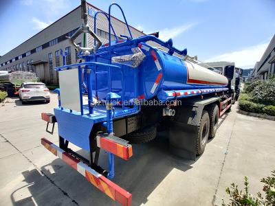 Κίνα 24000KG Ακαθάριστο βάρος οχήματος Καροτσάκι πότισης Σπρινκλέρ Τανκ Τρακ στο Βιετνάμ Προσιτό προς πώληση