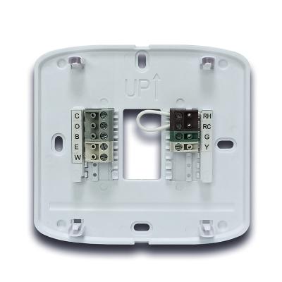 中国 世帯のヒート ポンプの普遍的な補助基層が付いているプログラム可能なワイヤーで縛られた部屋のサーモスタット 販売のため