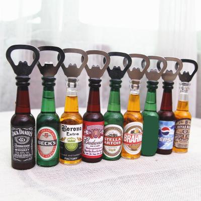Cina Multifunction Bottle Shape Beer Opener Custom Logo Wall Mount Beer Fridge Magnet Opener in vendita