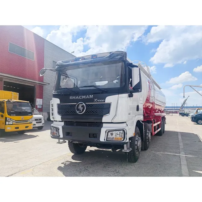 Good Quality Shacman Customize Capacity Daily Life Oil Fuel Transport Lorry Truck