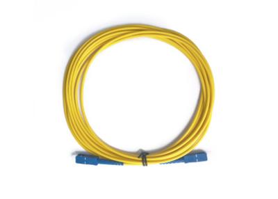 Cina PVC corazzato del saltatore della fibra di SC-SC UPC APC Dia2.0mm rivestito in vendita