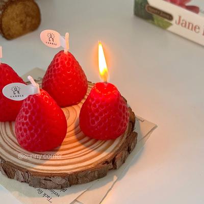 중국 이 맞춤형 딸기 아로마테라피 촛불으로 책상에 색을 추가 판매용