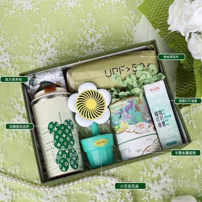 China Light Luxury Retro Print Souvenir Set Perfect for Alumni Relations and Class Reunions for sale