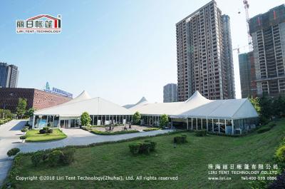 Cina tenda dell'alto picco di larghezza della portata di 30m con le pareti di vetro per l'esposizione automatica/celebrazione in vendita