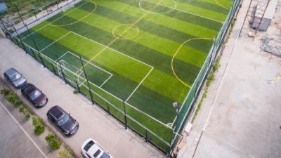 China 50 mm M-Form künstlicher Fußballrasen mit 16,5 Stichen zu verkaufen