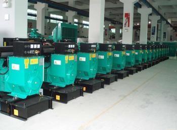 China Geradores insonorizados Diesel de Cummins, gerador elétrico 330KW à venda