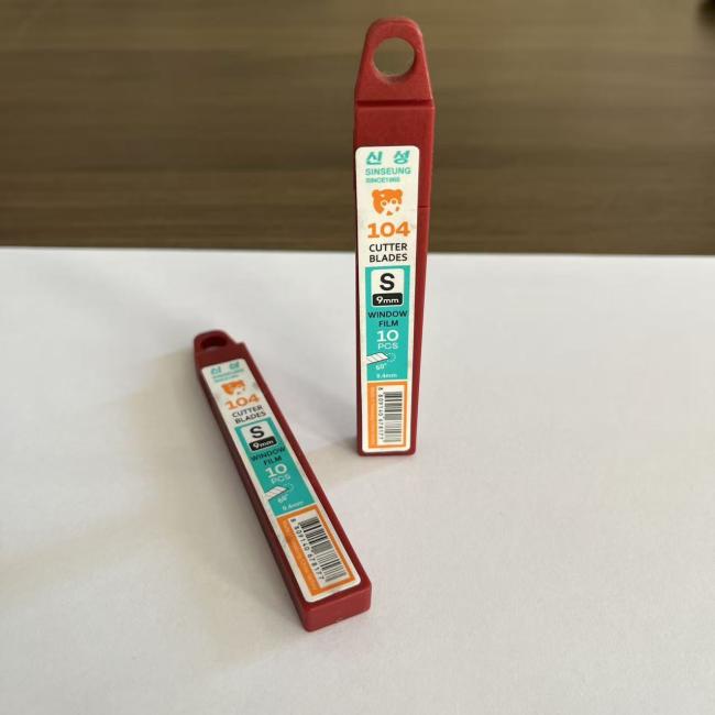 SINSEUNG 9mm Cutter Blades product image showing snap-off blade design and packaging