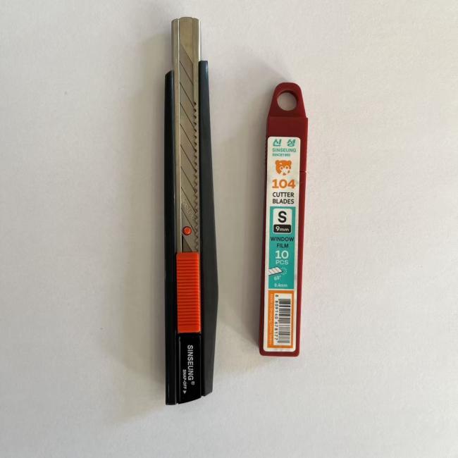 SINSEUNG 9mm Cutter Blades product image showing blade details and packaging
