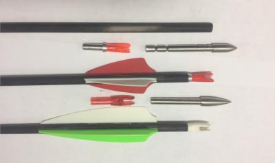 Chine Hautes flèches de tir à l'arc de carbone de rectitude pour le jeu de chasse de divertissement à vendre