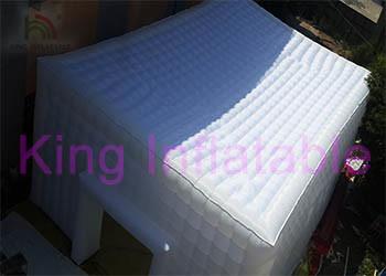 China Tienda inflable grande del cubo con la puerta para el banquete de boda o la feria profesional en venta